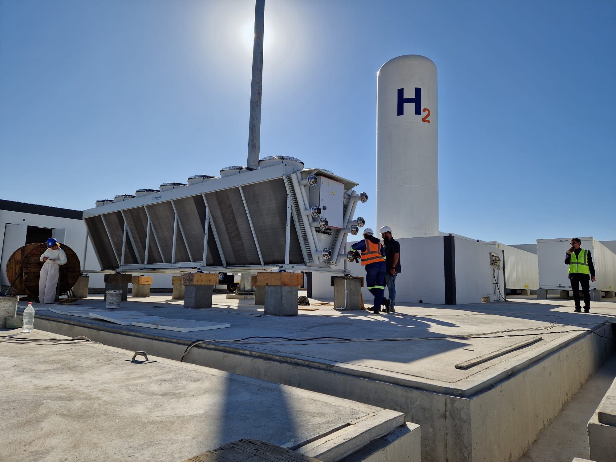 Namibia’s green hydrogen projects key equipment deliveries begin - The ...