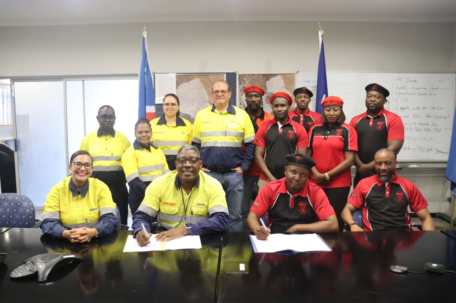 Rössing, MUN sign revised labour agreement