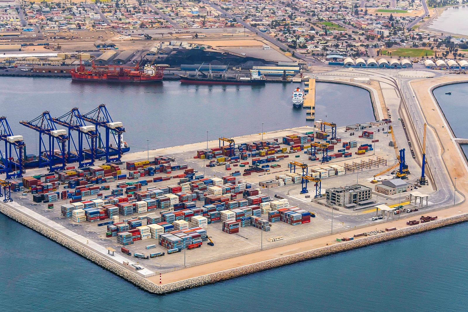 TiN moves 185,000 containers since taking over Walvis Bay